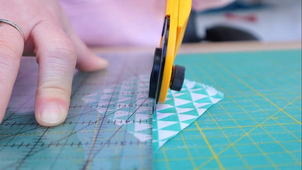 How to Make 3D Tumbling Quilt Blocks (No Y-Seams) - Sew Easy by Sandy